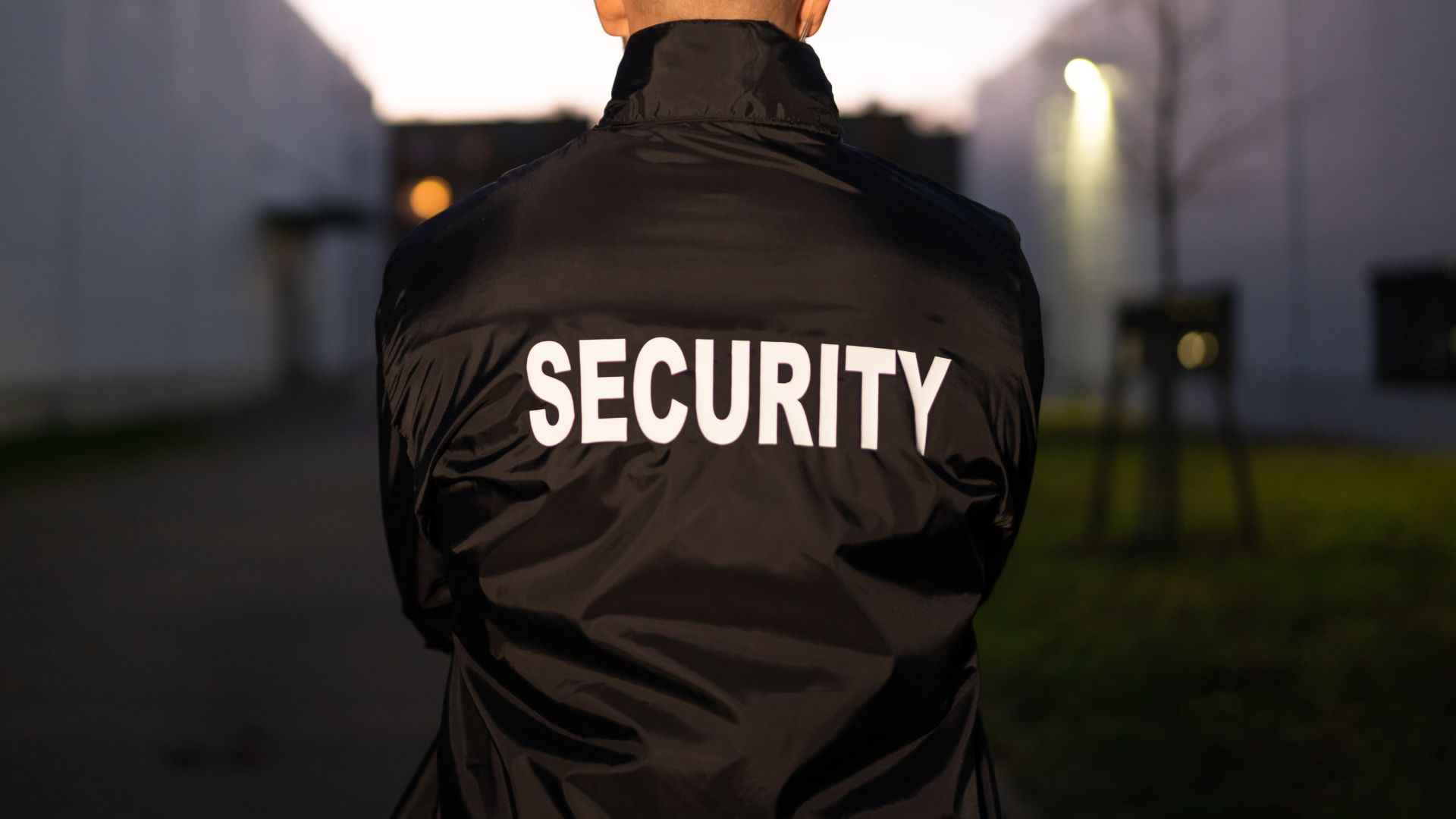 Why hiring security guards during the holiday season can give peace of ...
